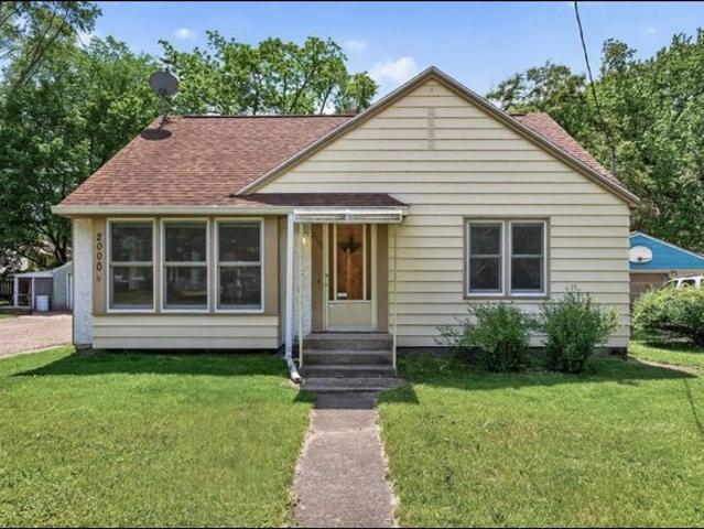 2000 County Road F E, White Bear Lake, MN 55110