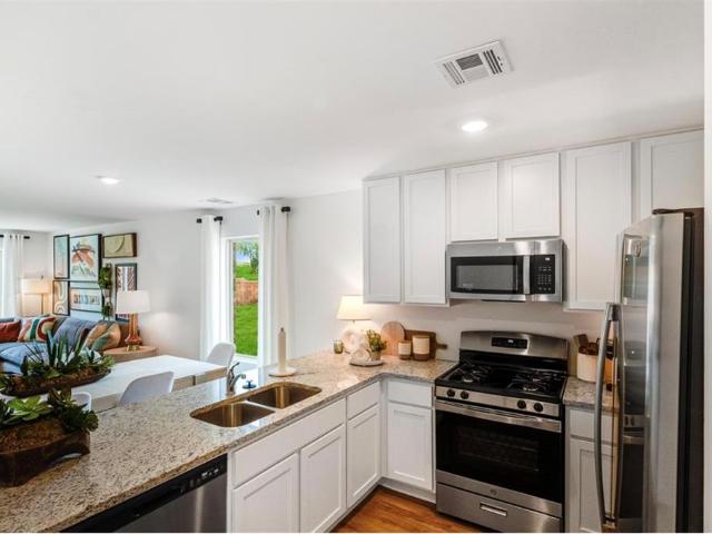 2000 Delphine Drive