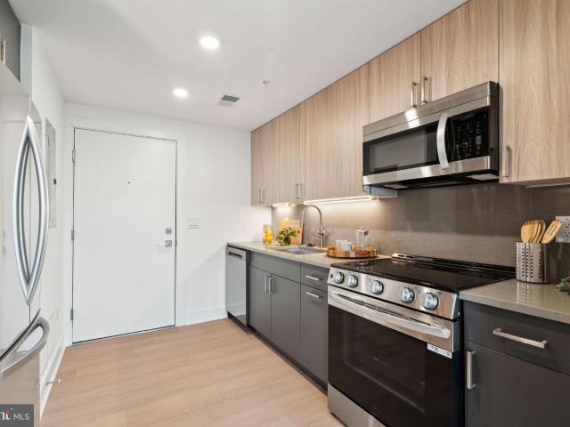 2000 Dreer St, Unit 603, Philadelphia, PA 19122 | Compass