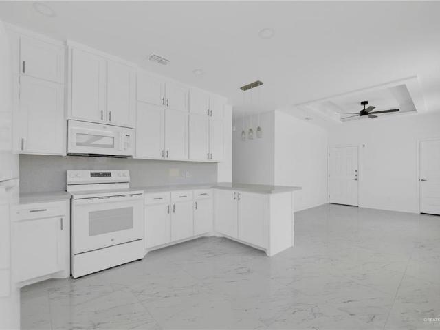 2000 E. 1st Street #1, Mission, US, TX