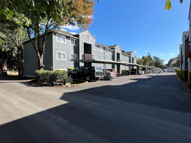 2000 E Mill Plain Blvd #115