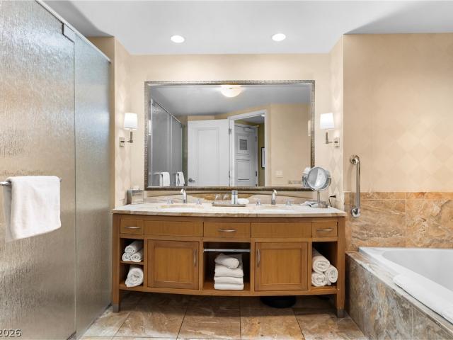 2000 Fashion Show Dr, Unit 5612, Las Vegas, NV 89109 | MLS #2790