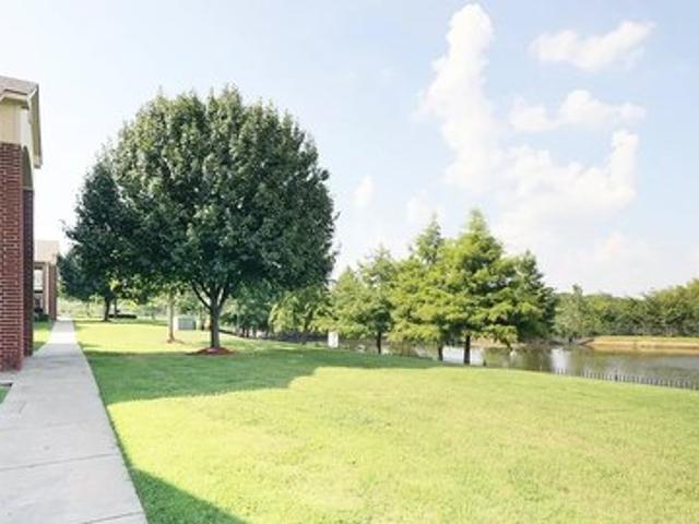 2000 Frederick Rd, Claremore, OK 74019