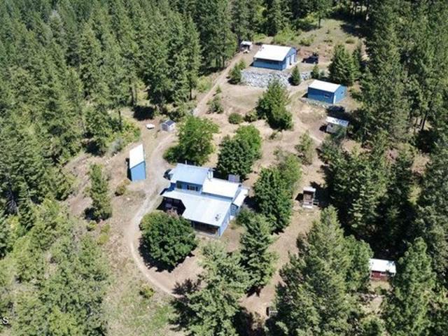 2000 Gold Cup Mountain Rd, Priest River, ID 83856