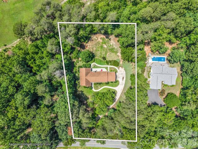 2000 Golf Course Road