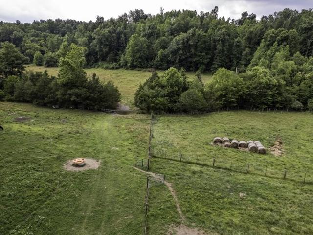 2000 Gosser Ridge Rd, Liberty, KY 42539