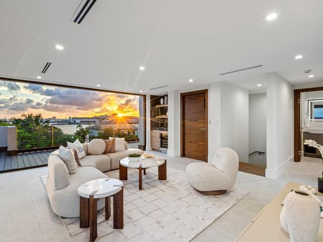 2000 Harbourview Dr, Fort Lauderdale, FL 33316 | MLS #F10519