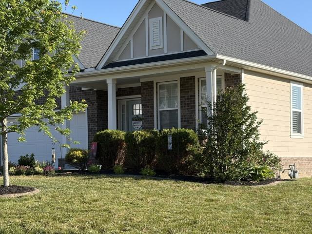 2000 Hedgelawn Dr