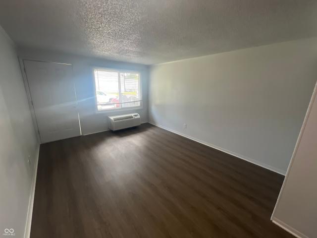 2000 Indianapolis Road # 102