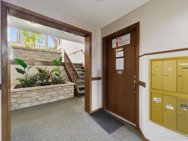 2000 Larkin Avenue # 102
