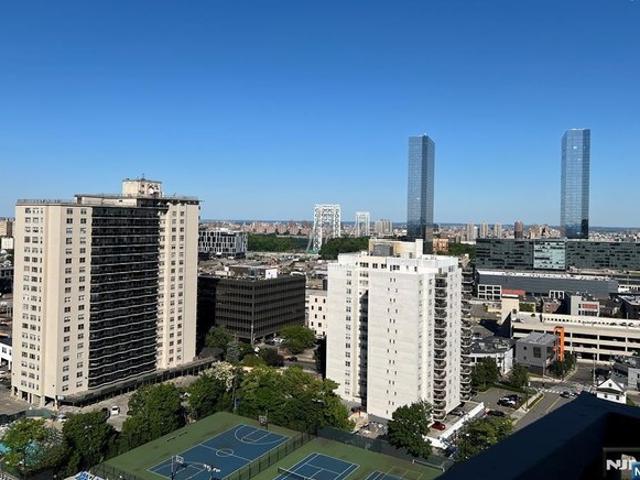 2000 Linwood Ave Apt 21R, Fort Lee, NJ 07024