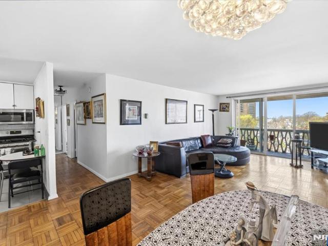 2000 Linwood Ave, Unit 6C, Fort Lee, NJ 07024 | MLS #26012 | Compass