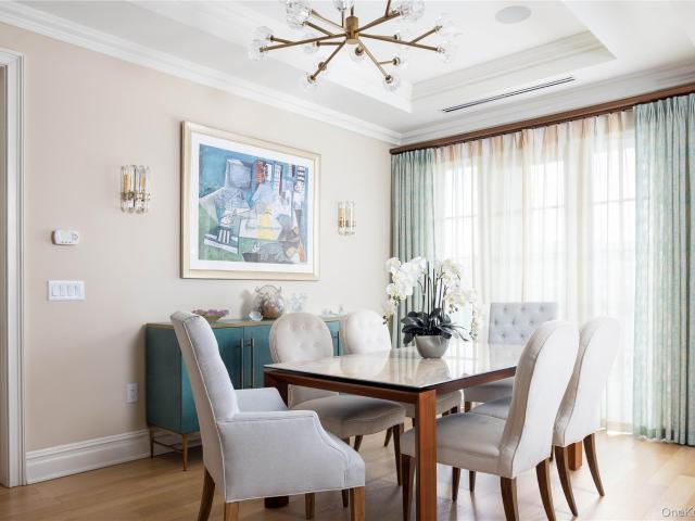 2000 Royal Ct, Unit 2101, North Hills, NY 11040 | MLS #971049 | Compass