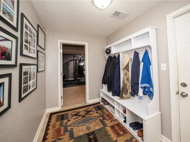 2000 St Andrews Ct