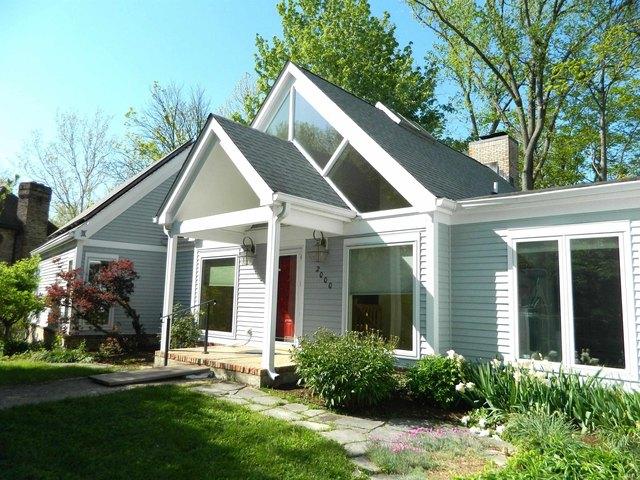 2000 S Crandall Ct, Bloomington, IN 47401
