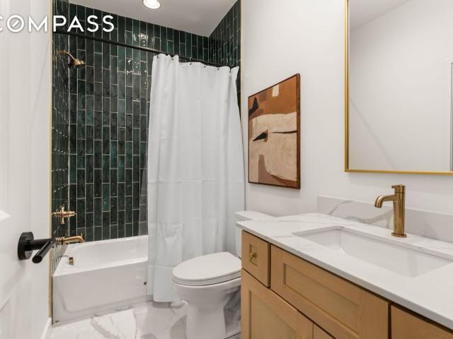 2000 S Hamilton Rd 4, Nashville, TN
