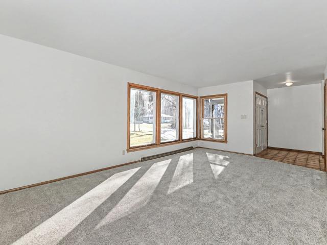 2000 S Woodlawn Dr