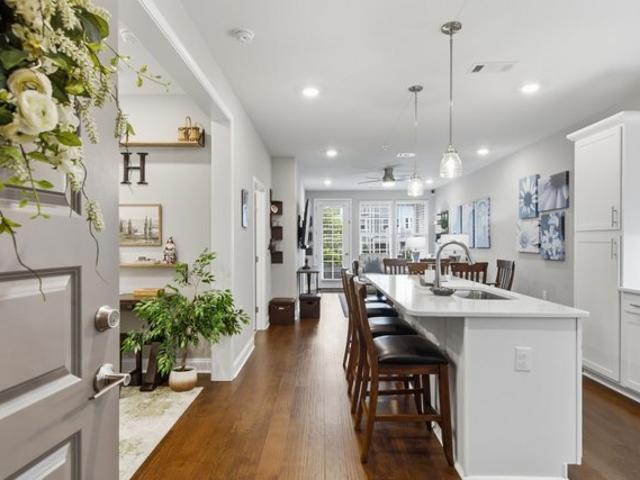 2000 Shadow Green Dr Unit 102, Franklin, TN 37064