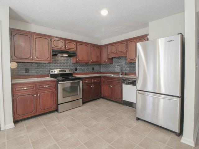 2000 Tynewood Dr, Clarksville, TN 37042 | MLS #3121 | Compass