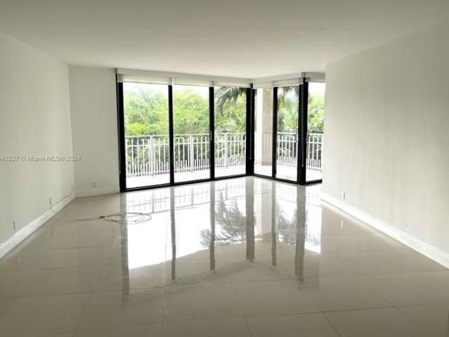 2000 Towerside Terrace #407, Miami, FL 33138