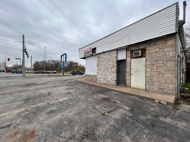 2000 W Ridge Road