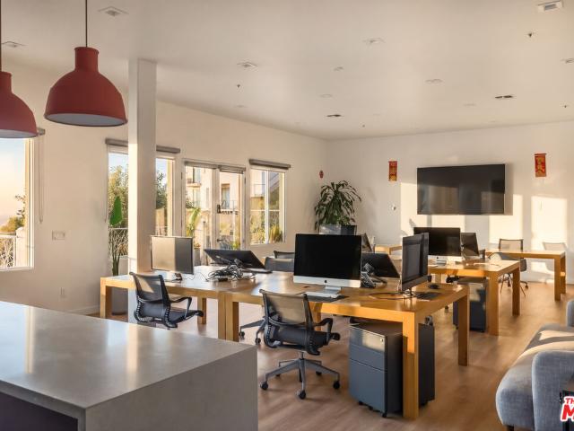 2000 Wattles Dr, Los Angeles, CA 90046 | MLS #26659