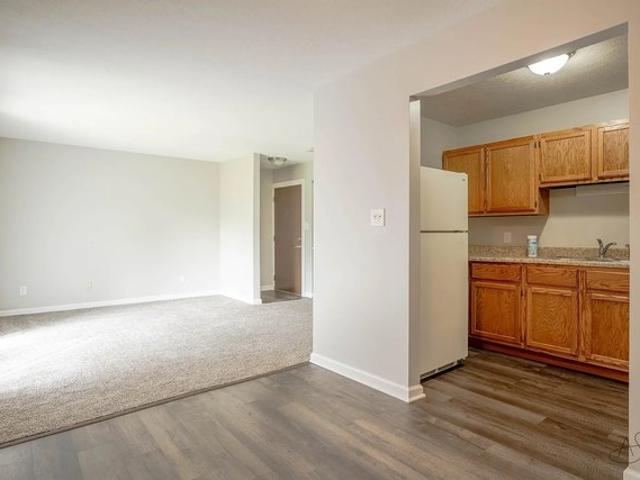 2000 Westgate Ave, Plymouth, IN 46563