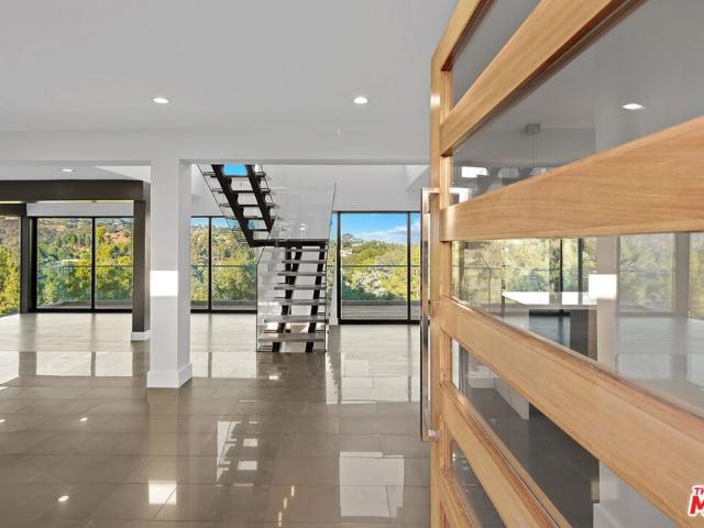 2000 Westridge Road