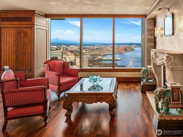 2000 1st Ave Apt 2504, Seattle, WA 98121