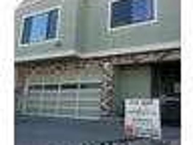 $2000 / 2br Lower Unit Duplex for Rent