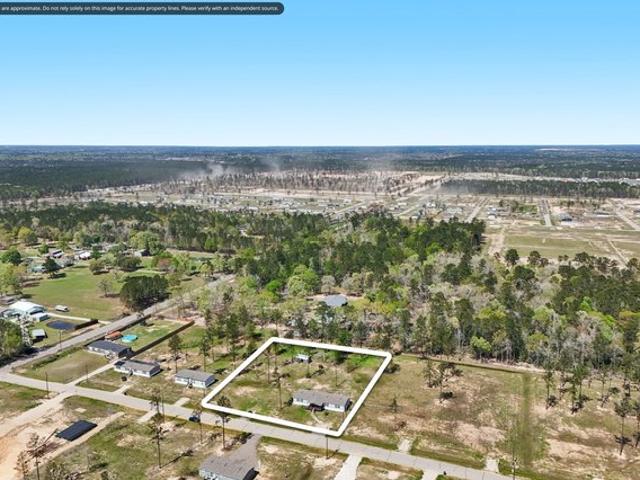 20015 and 20019 Kincaid Dr, Conroe, TX 77306