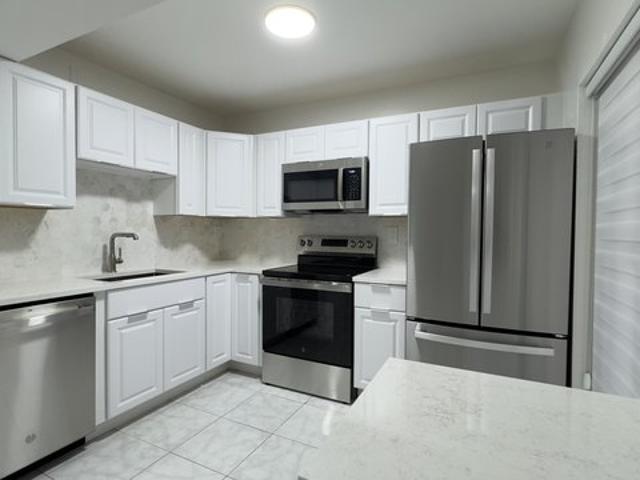 20015 NE 3rd Ct Apt 1, Miami, FL 33179