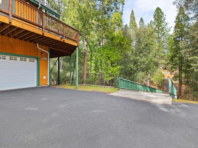 20015 Pine Mountain Dr, Groveland, CA 95321 | MLS #41122 | Compass