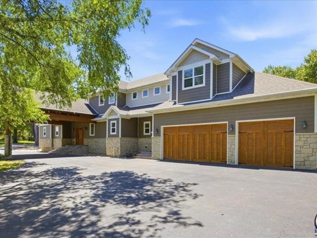 2001 Morningside Dr, Emporia, KS 66801