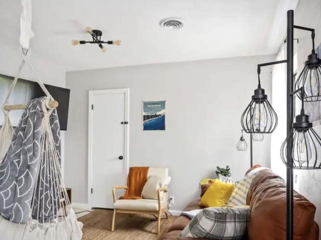 2001 North 61st Avenue 11 Bedroom Apartment for Rent at 2001 N 61st Ave #1533637P, Myrtle Grove, FL 32506 Parish Heights