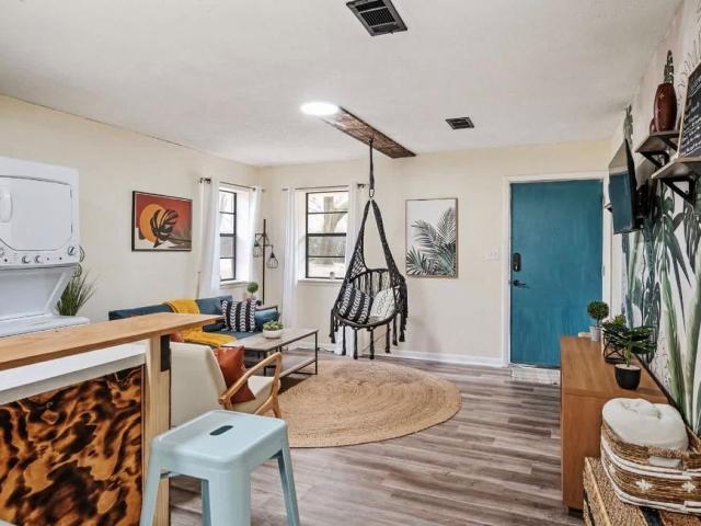 2001 North 61st Avenue 2 Bedroom Apartment for Rent at 2001 N 61st Ave #1354818P, Myrtle Grove, FL 32506 Parish Heights