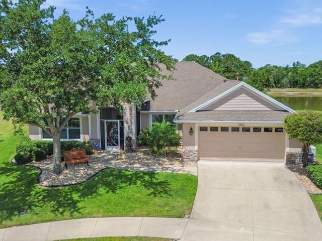 2001 Bayside Ave, Mount Dora, FL 32757