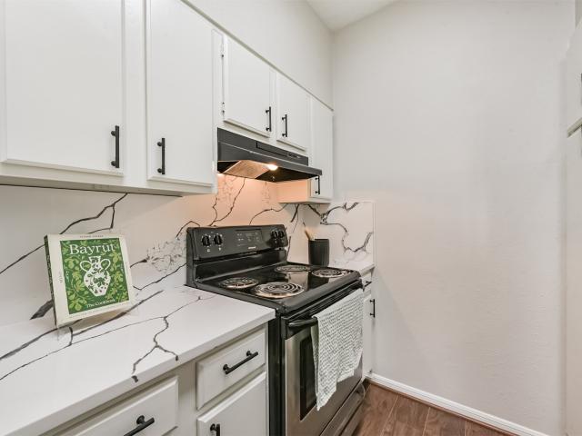 2001 Bering Dr, Unit 4D, Houston, TX 77057 | MLS #2947
