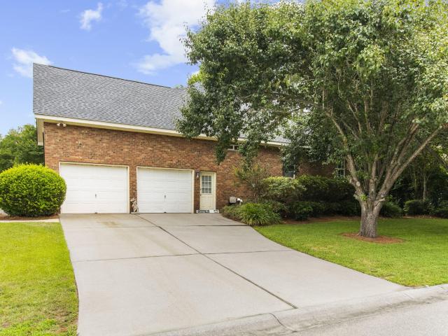 2001 Carriage Way