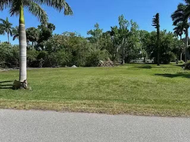 2001 CHEROKEE AVE # 2007, PUNTA GORDA, FL 33950 Vacant Land Fo.