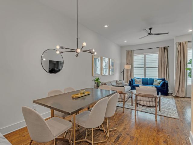 2001 Convent Place # 7
