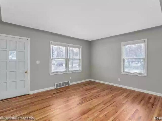 2001 DALLAS Avenue