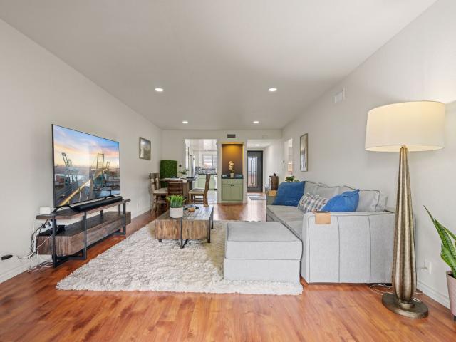 2001 E. 21st Street Unit 327, Signal Hill, US, CA