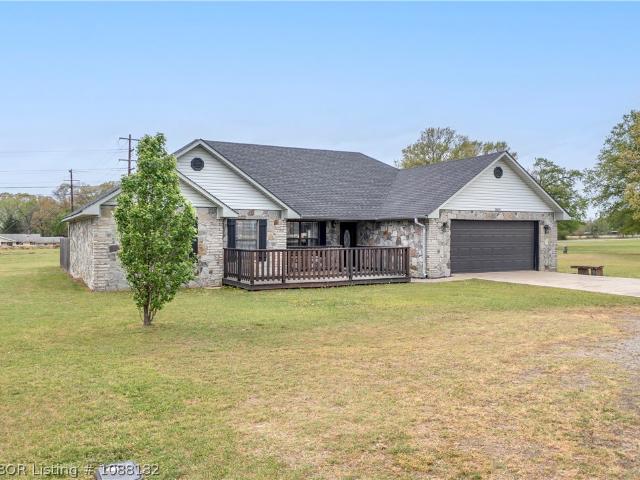 2001 Highland Avenue