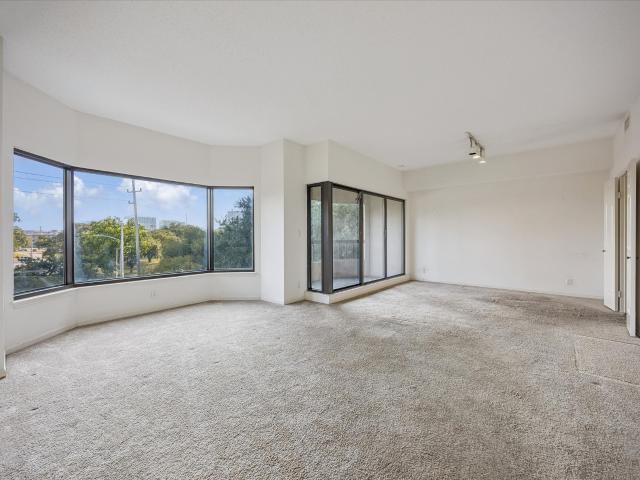 2001 Holcombe Boulevard 303