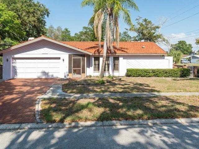 2001 Kamensky Rd, Clearwater, FL 33763