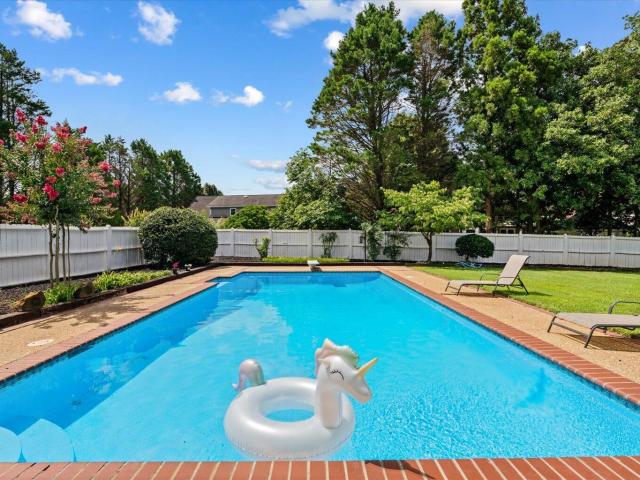 2001 Kingsridge Drive