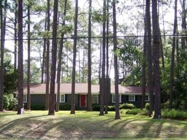 2001 S Main St, Moultrie, GA 31768