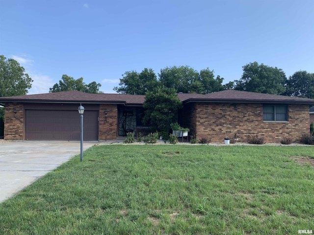 2001 S Sheridan Dr, Quincy, IL 62305