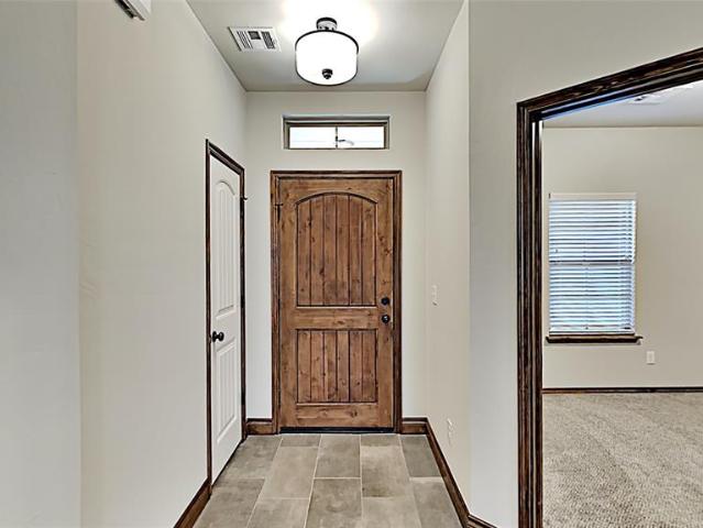 2001 Sara Vista Drive